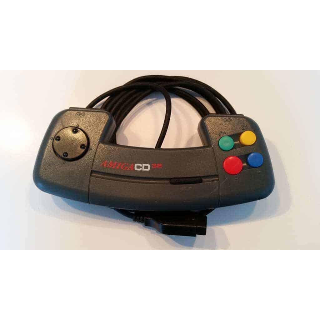 AMIGA CD32 m. 1 Gamepad og strømforsyning