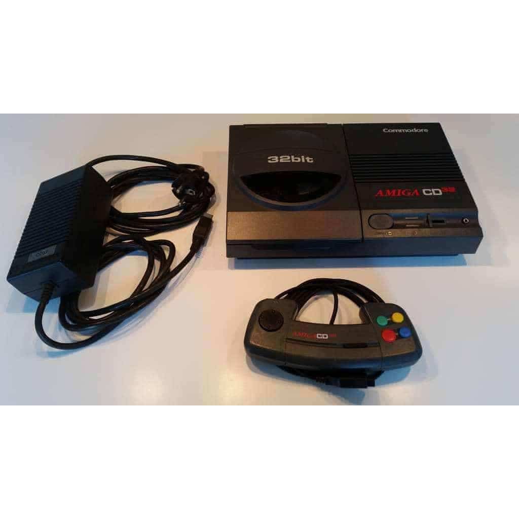 AMIGA CD32 m. 1 Gamepad og strømforsyning