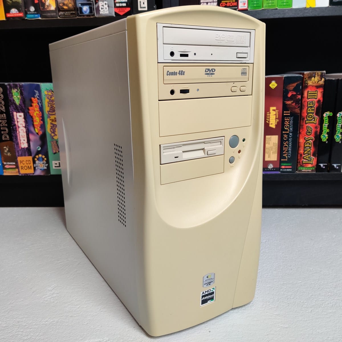 AMD Computer (AMD Athlon 2GHz, 256MB Ram, 80GB HDD, Win98)