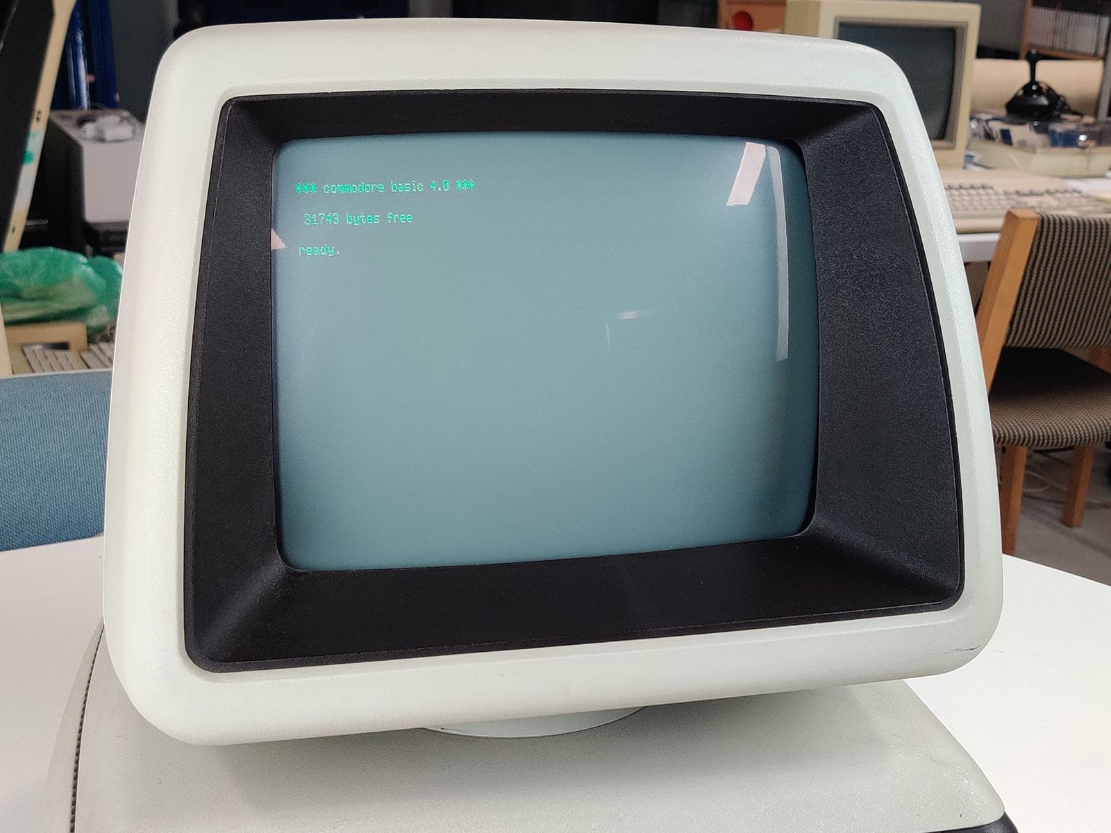 Commodore PET 8296 (Mangler en tast) - WTS Retro