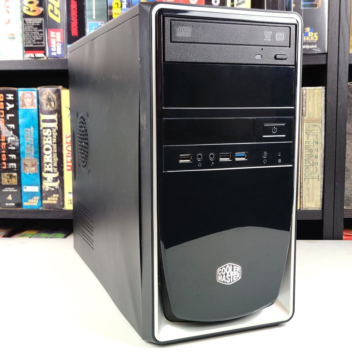 Cooler Master PC (AMD A10 6700 3.7GHz, 8GB Ram, 1TB, Win 10 Pro)