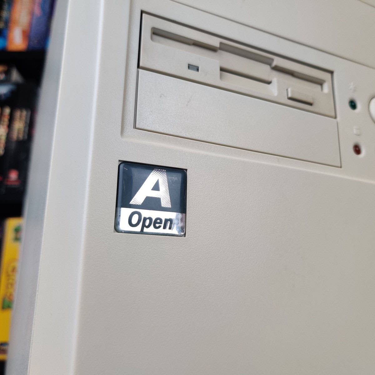 AOpen HX45 Computer (AMD Athlon 1150MHz, 256MB Ram, 160GB HDD, Win98)