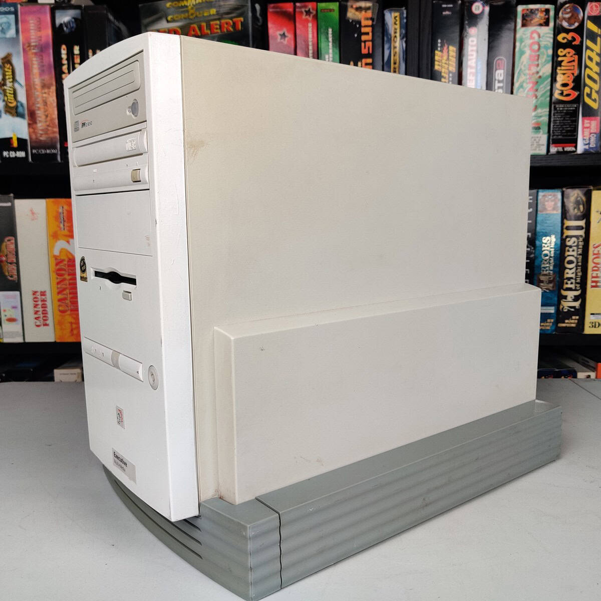 Packard Bell A950-PTRE6640 (Pentium 133MHz, 16MB Ram, 4.3GB HDD, Win95)